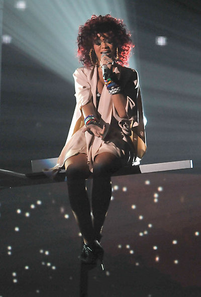 Rihanna's American Music Award Performance - Rihanna
